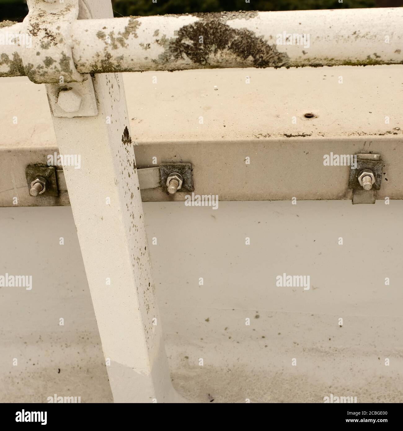 August 2020 - Bolted parapet for lightning protection continuity ...