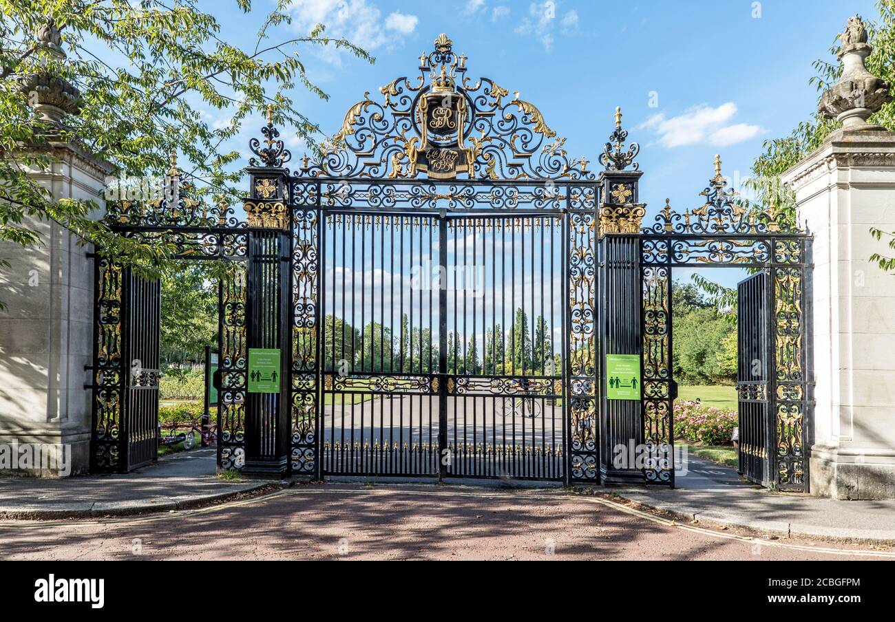 Main Entrance Gate into Regents Park London UK Stock Photo - Alamy