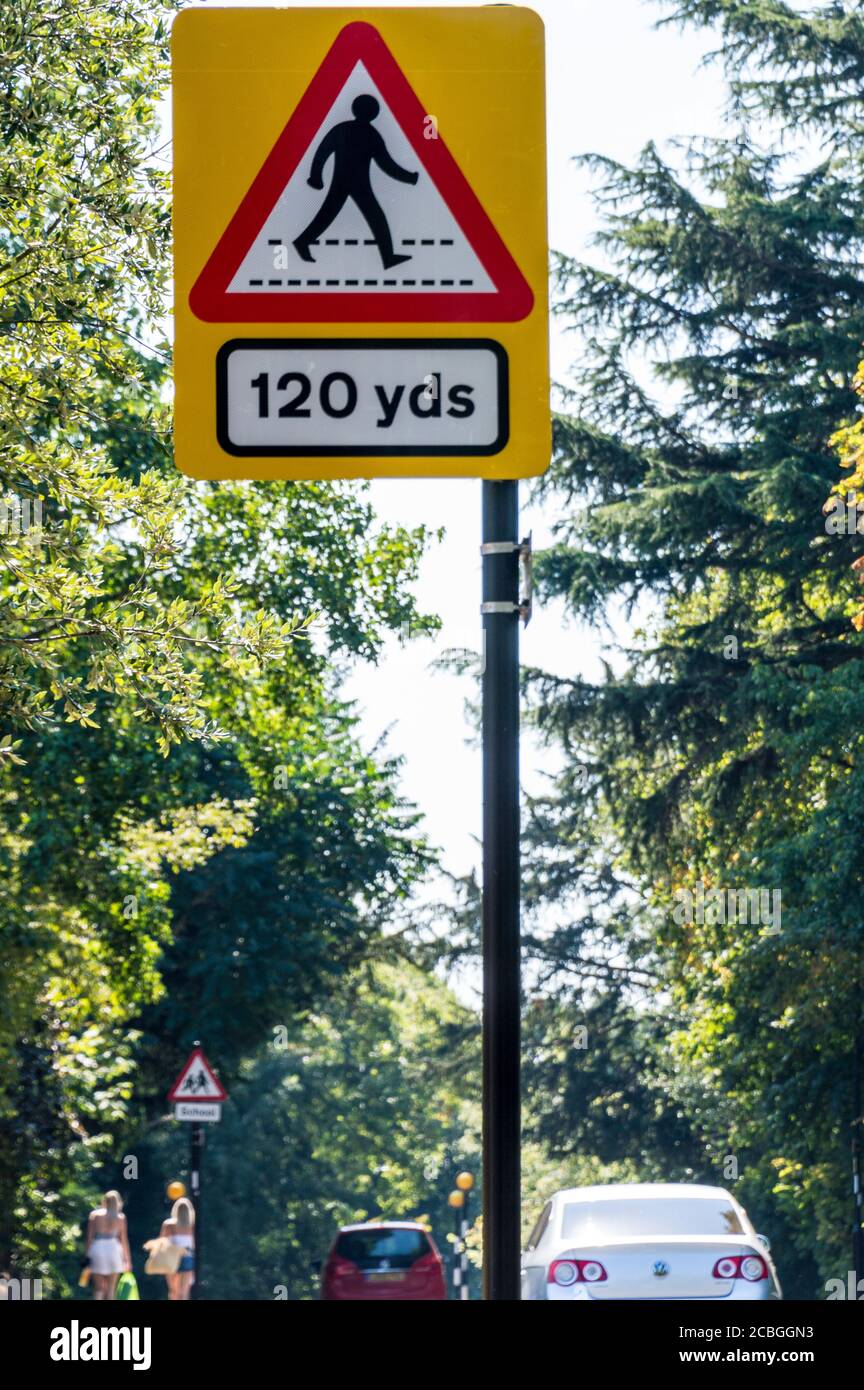 Road Crossing Ahead In 120 Yards Stock Photo Alamy road-crossing-ahead-in-120-yards-stock-photo-alamy