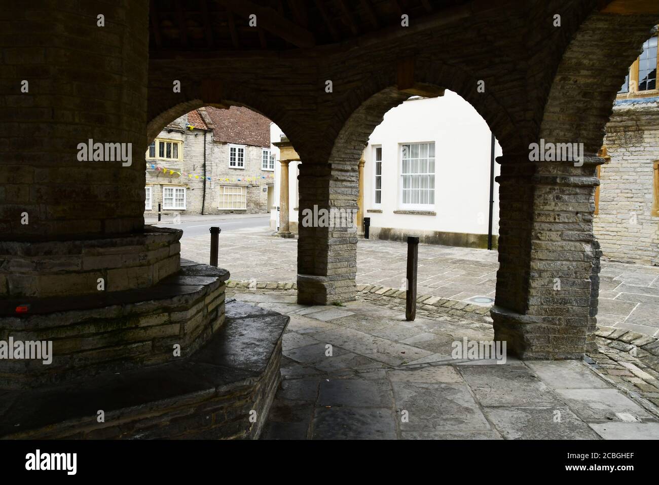 Column shaped seat hi-res stock photography and images - Alamy