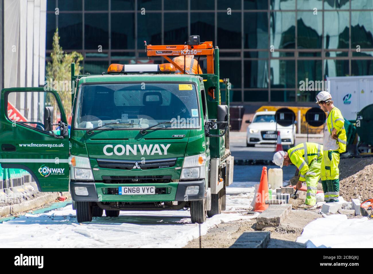 Working work works hi-res stock photography and images - Alamy