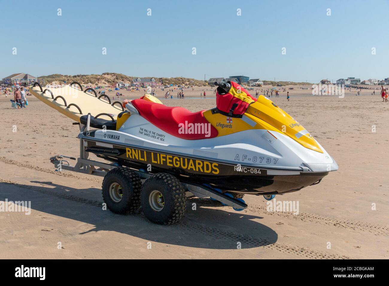 Lifeguards saving people hi-res stock photography and images - Alamy