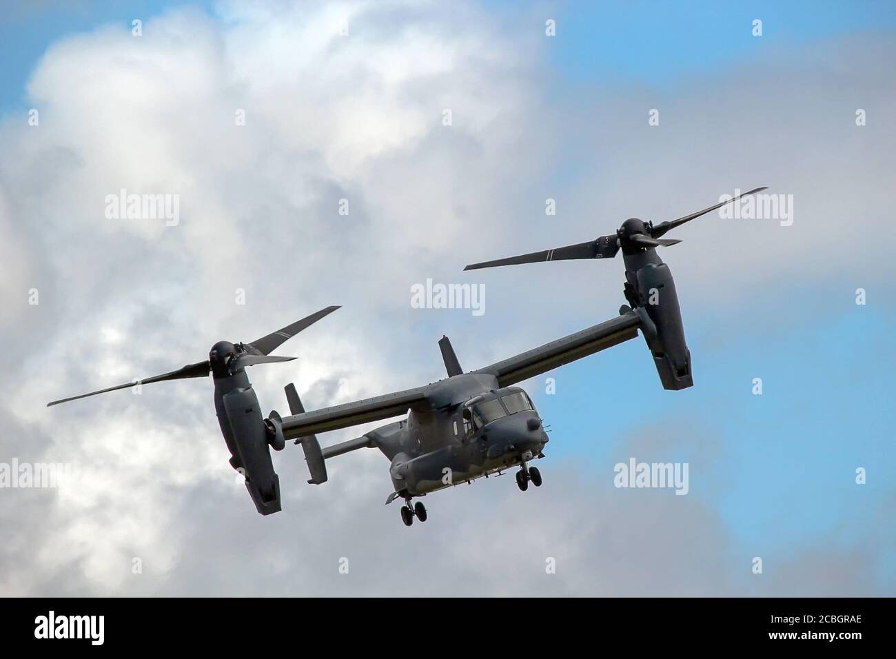 A Bell-Boeing CV-22B Osprey tiltrotor military aircraft Stock Photo - Alamy