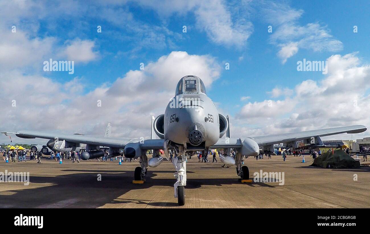 Thunderbolt tank hi-res stock photography and images - Alamy