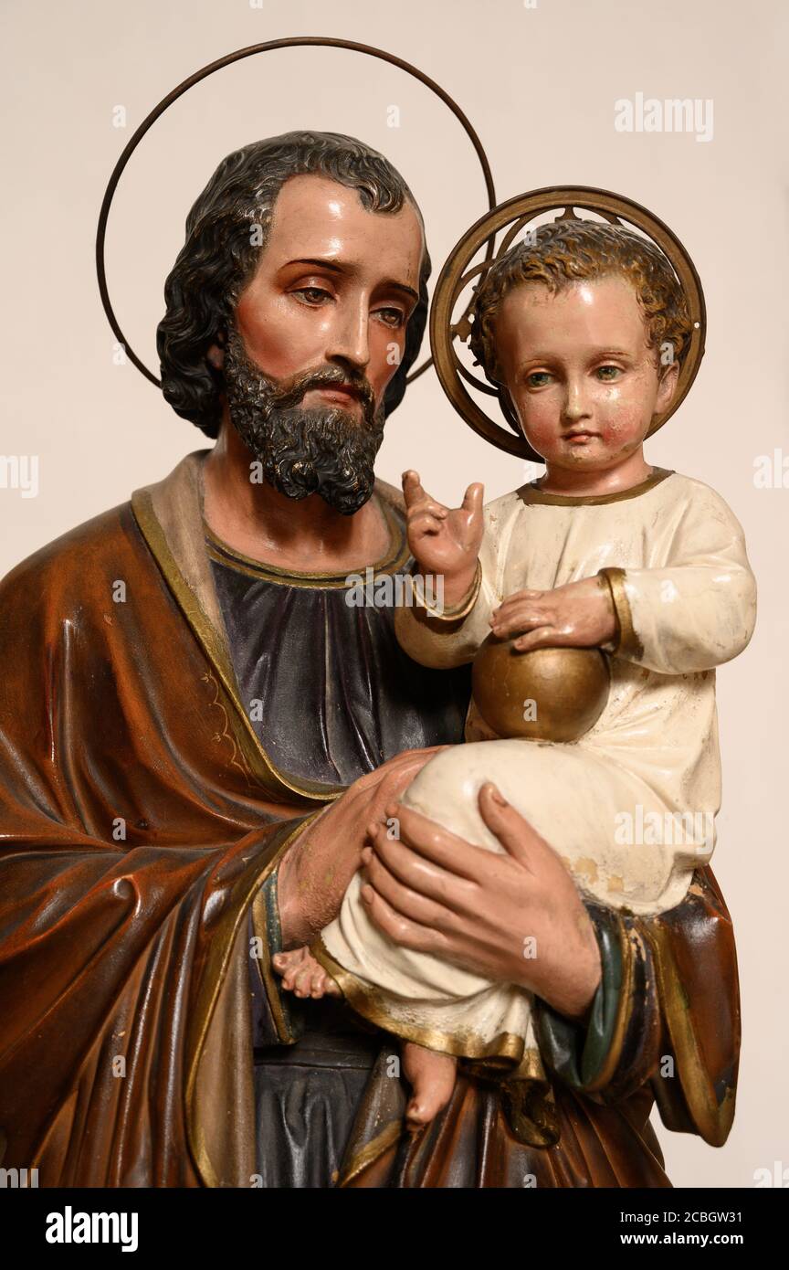 Jesus in the arms of st joseph hi-res stock photography and images - Alamy