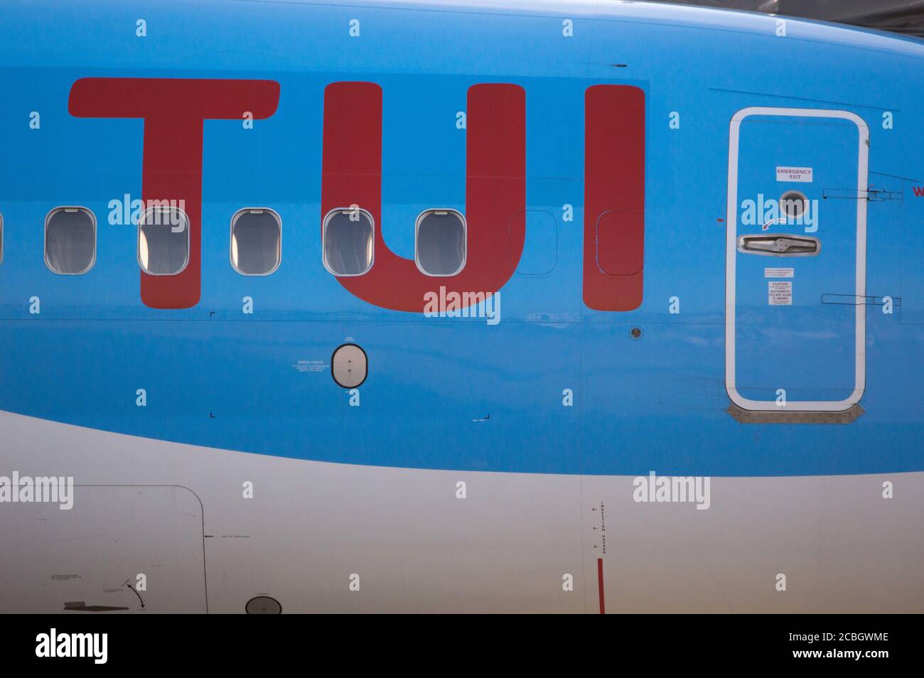 Tui engines hi-res stock photography and images - Alamy