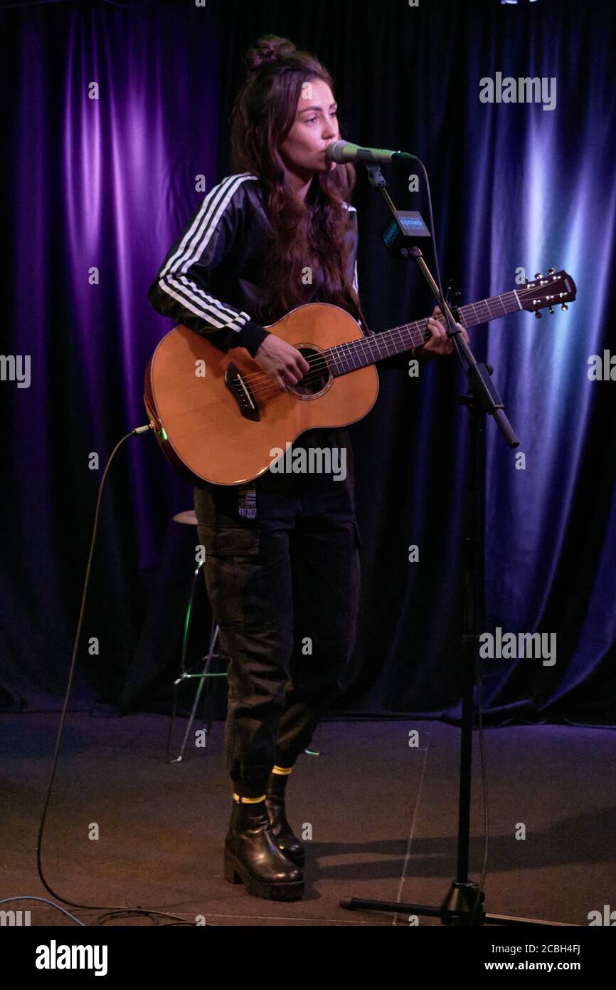 Amy louise billings hi-res stock photography and images - Alamy