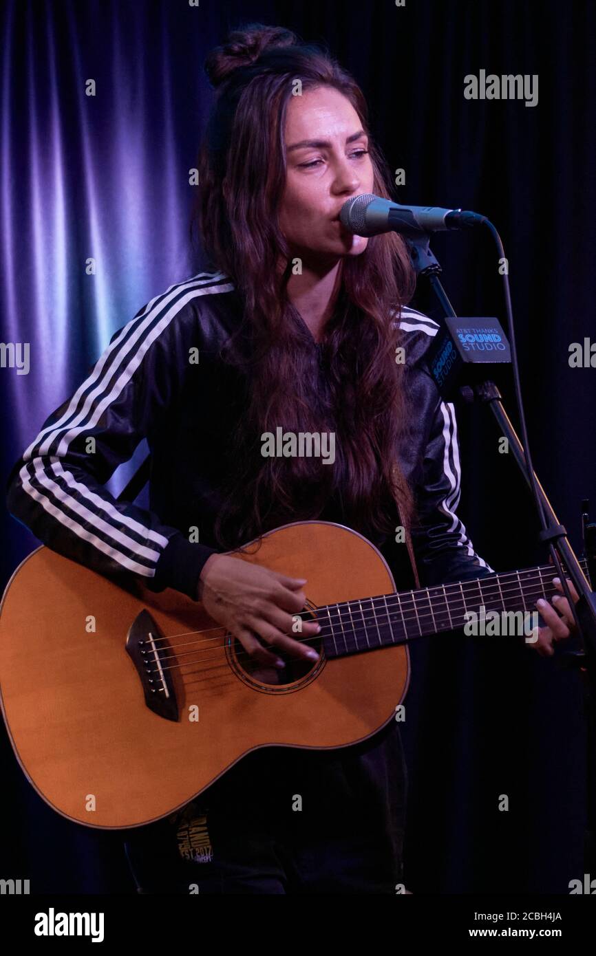 Amy cushway hi-res stock photography and images - Alamy