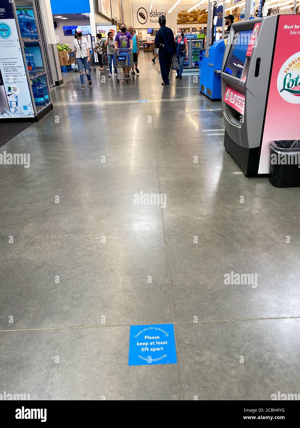 Walmart signs sign hi-res stock photography and images - Alamy