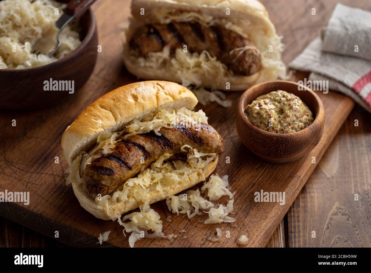 Bratwurst sausage in a bun hi-res stock photography and images - Alamy