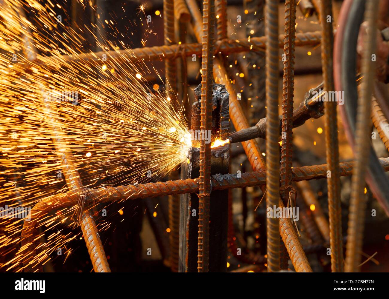 Metal cutting with acetylene torch Stock Photo - Alamy