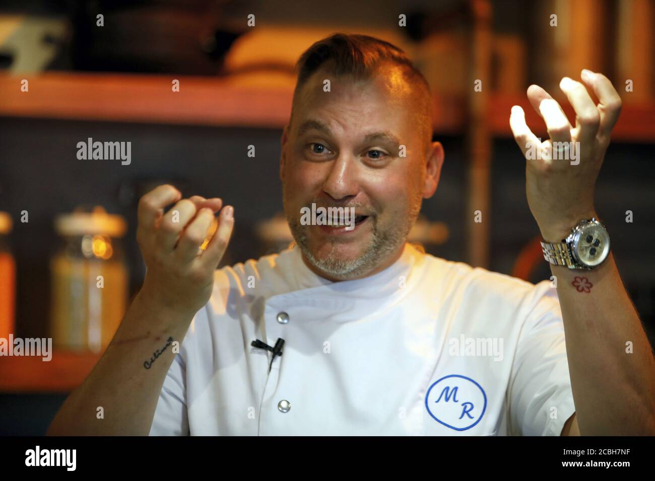 German chef hi-res stock photography and images - Alamy