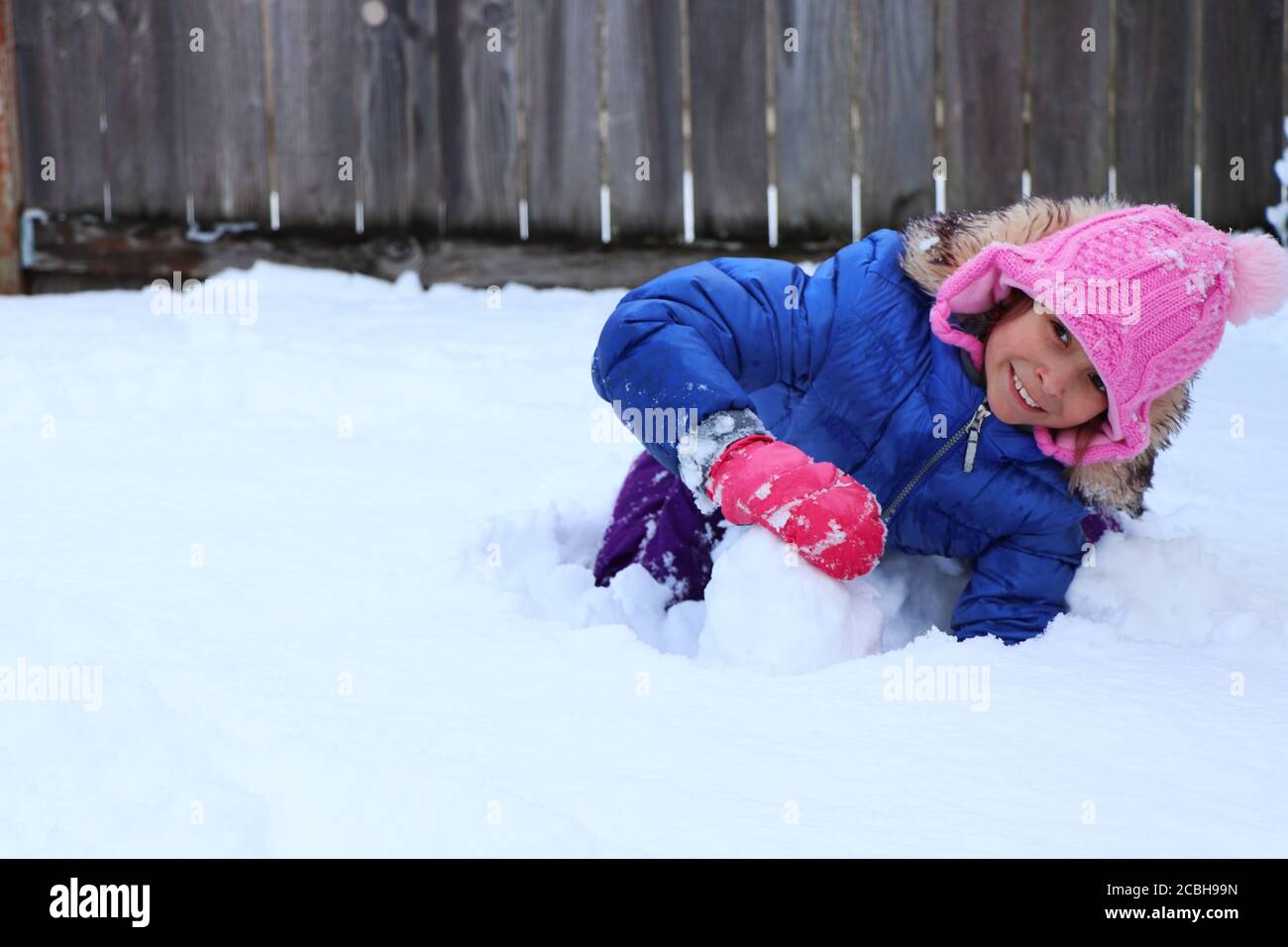 Girl and winter garden hi-res stock photography and images - Alamy
