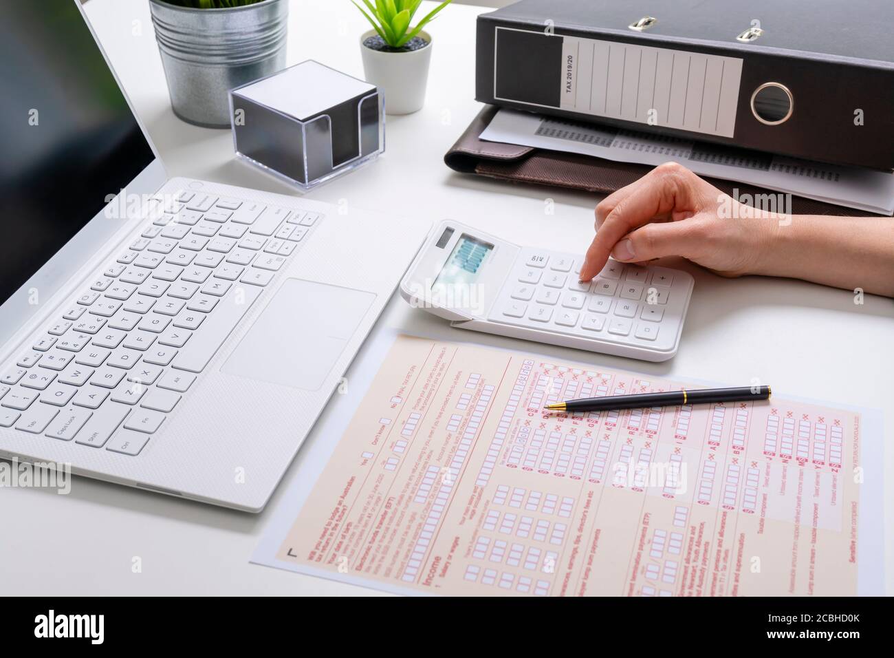 Tax form hi-res stock photography and images - Alamy