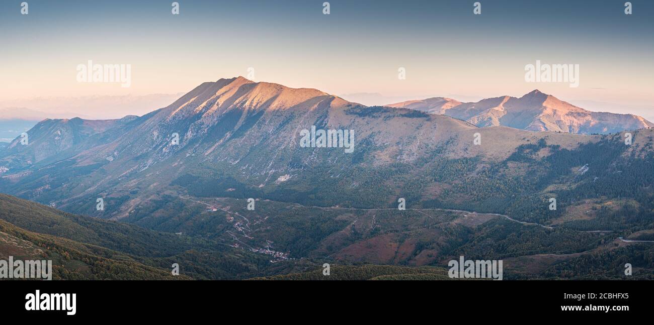 Karpati hi-res stock photography and images - Alamy