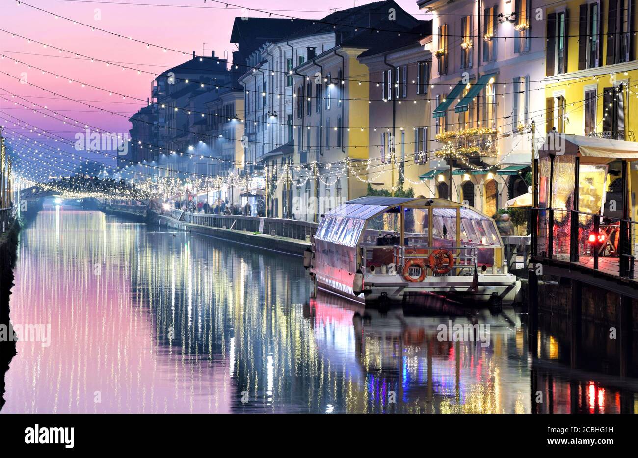 Milan dusk city life hi-res stock photography and images - Alamy