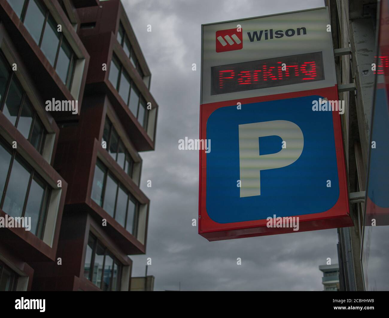 Lockdown in central Auckland New Zealand during level 3 covid 19 empty ...