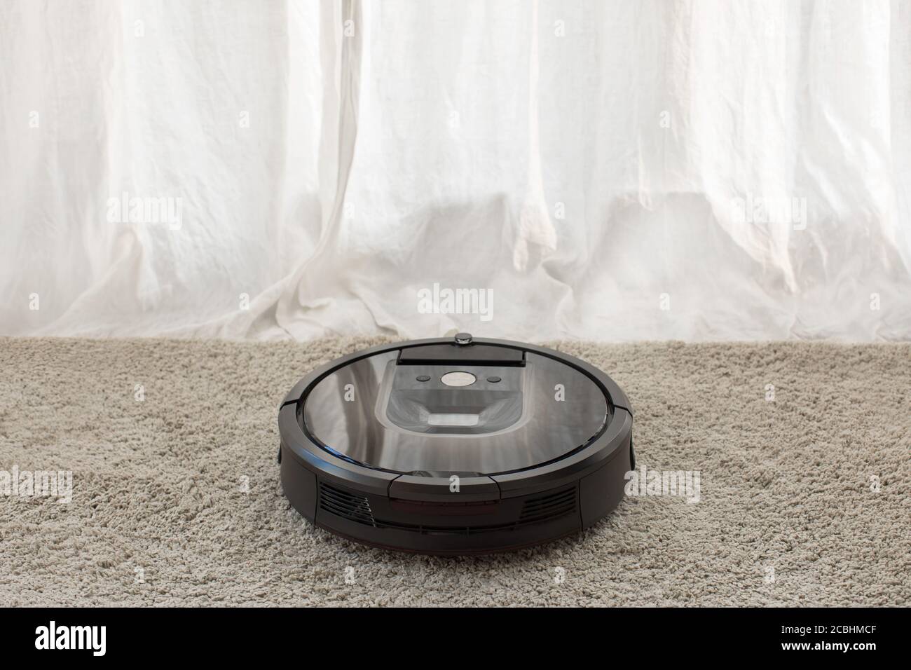 Domestic robot hi-res stock photography and images - Alamy