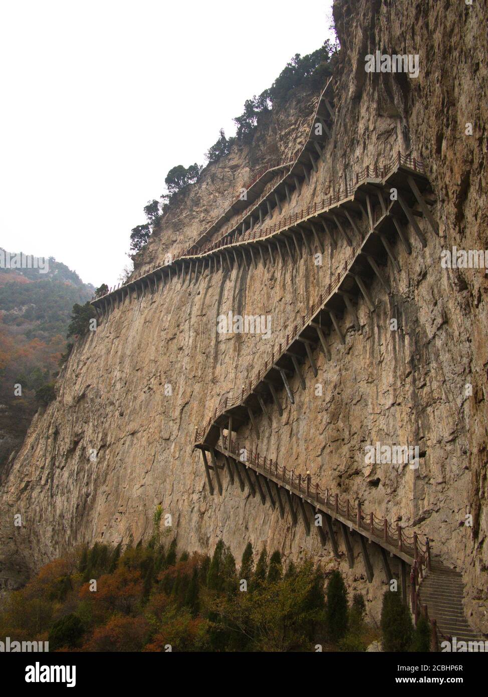 Mianshan Mountain the World Heritage, Many of Ancient Hanging Taoist ...