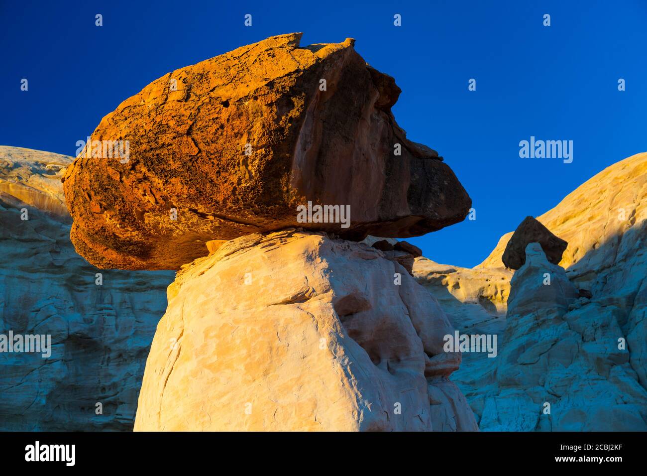 Toadstool Hoodoos, Grand Staircase-Escalante National Monument, Utah ...