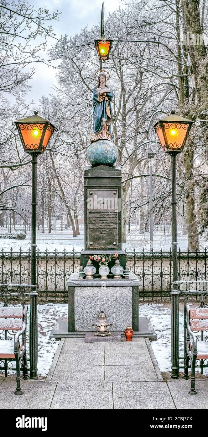 Ave maria church hi-res stock photography and images - Alamy