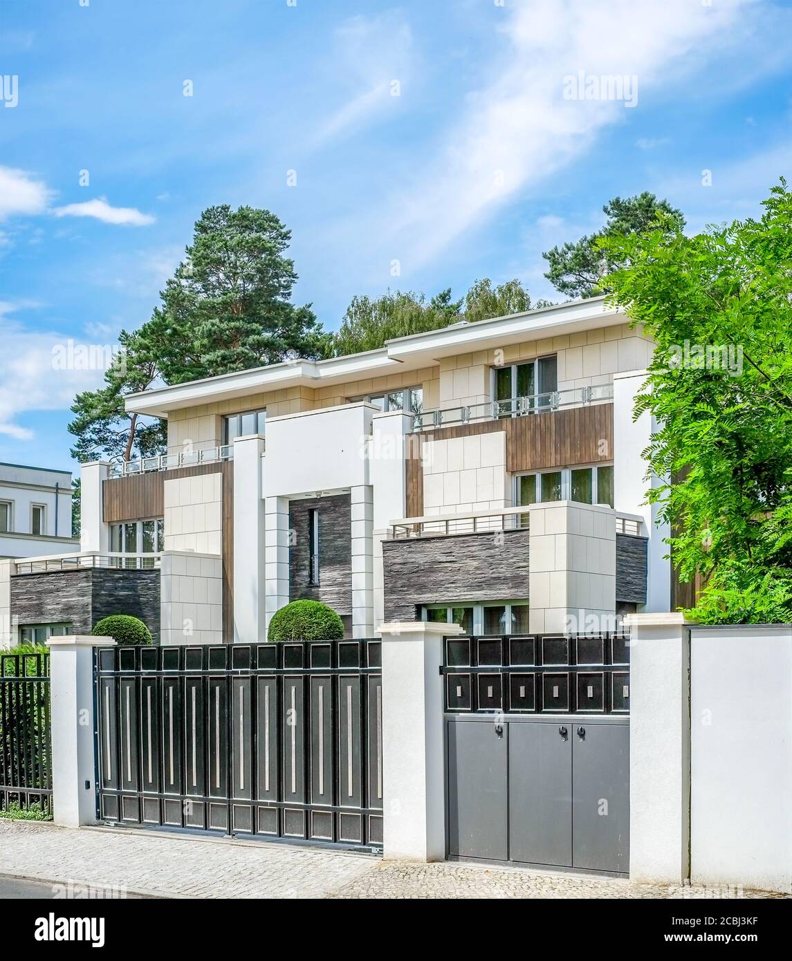 House residence mansion estate hi-res stock photography and images - Alamy