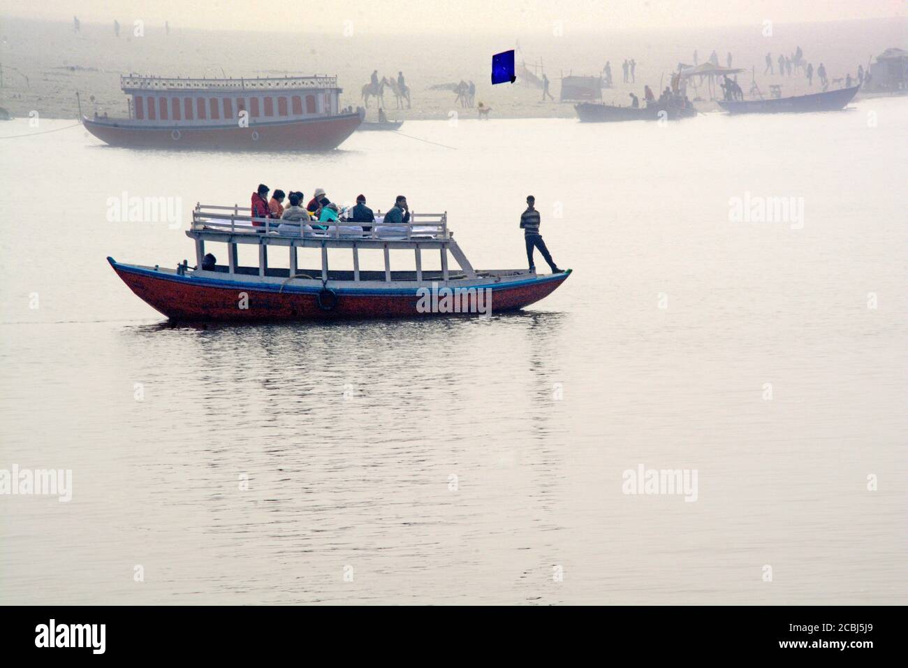Ganga boat ride hi-res stock photography and images - Alamy