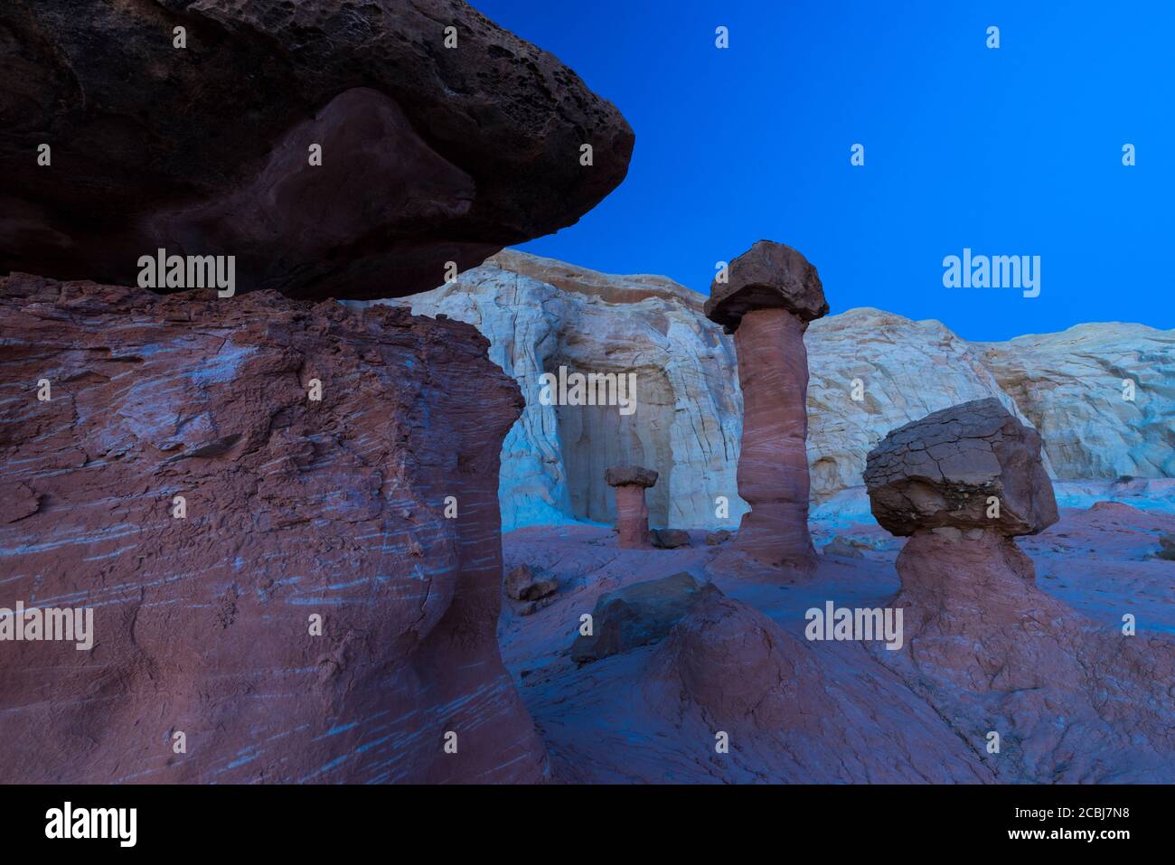 Toadstool Hoodoos, Grand Staircase-Escalante National Monument, Utah ...