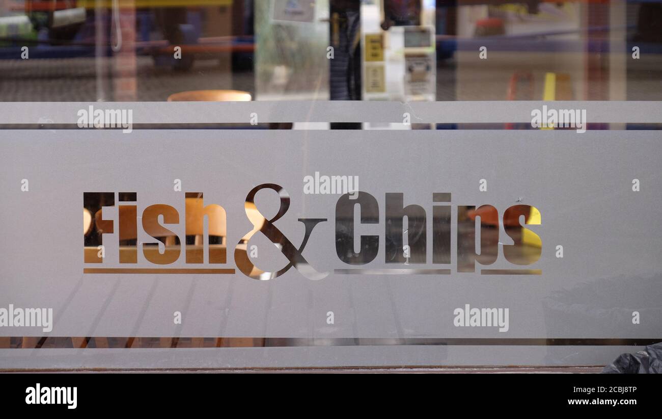 Fish chip sign on hi-res stock photography and images - Alamy