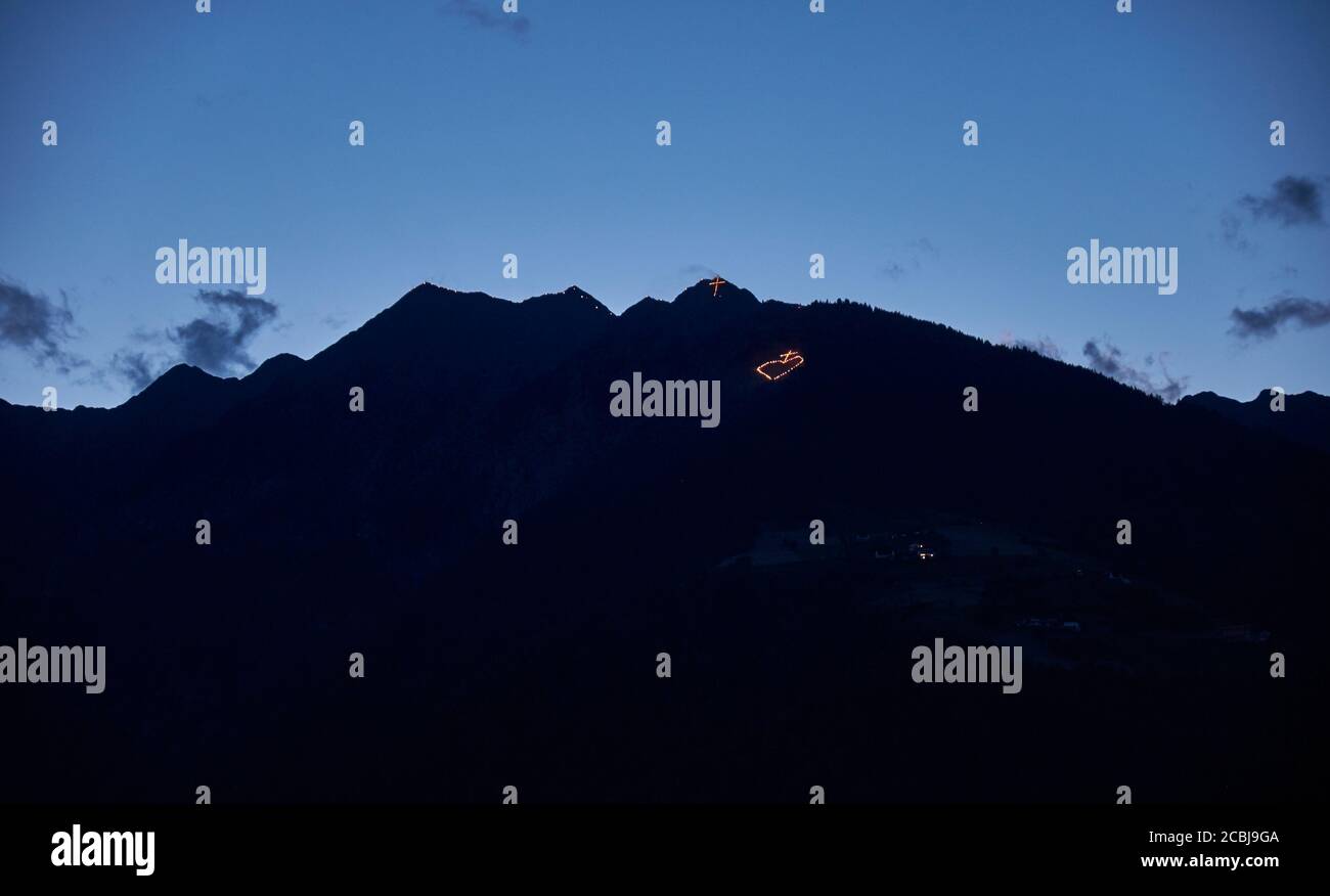 Sacred heart fire hi-res stock photography and images - Alamy