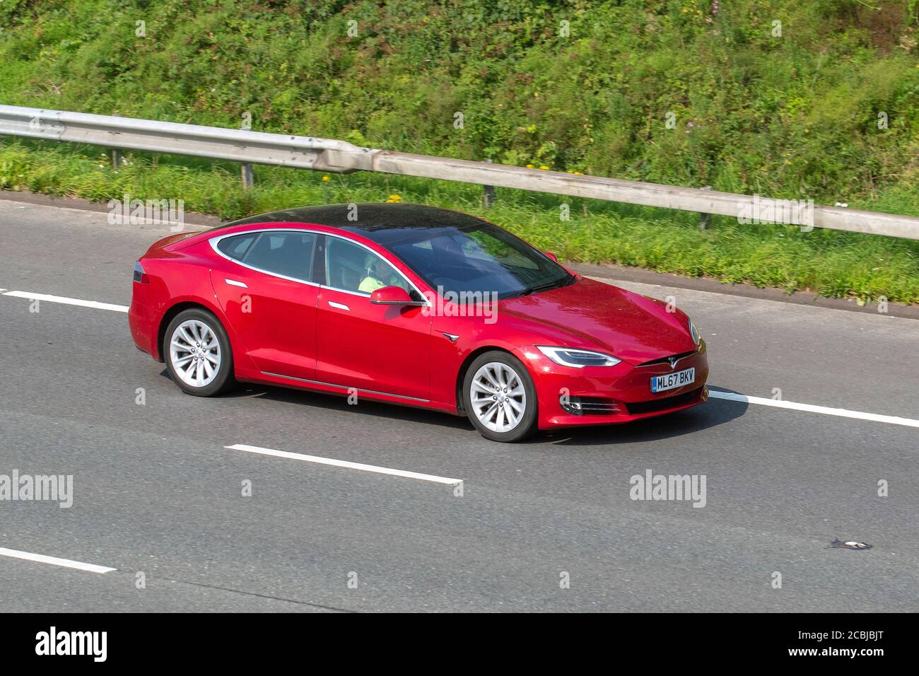Uk tesla model s hi-res stock photography and images - Alamy