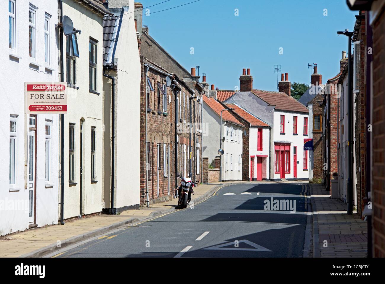 Cawood village hi-res stock photography and images - Alamy