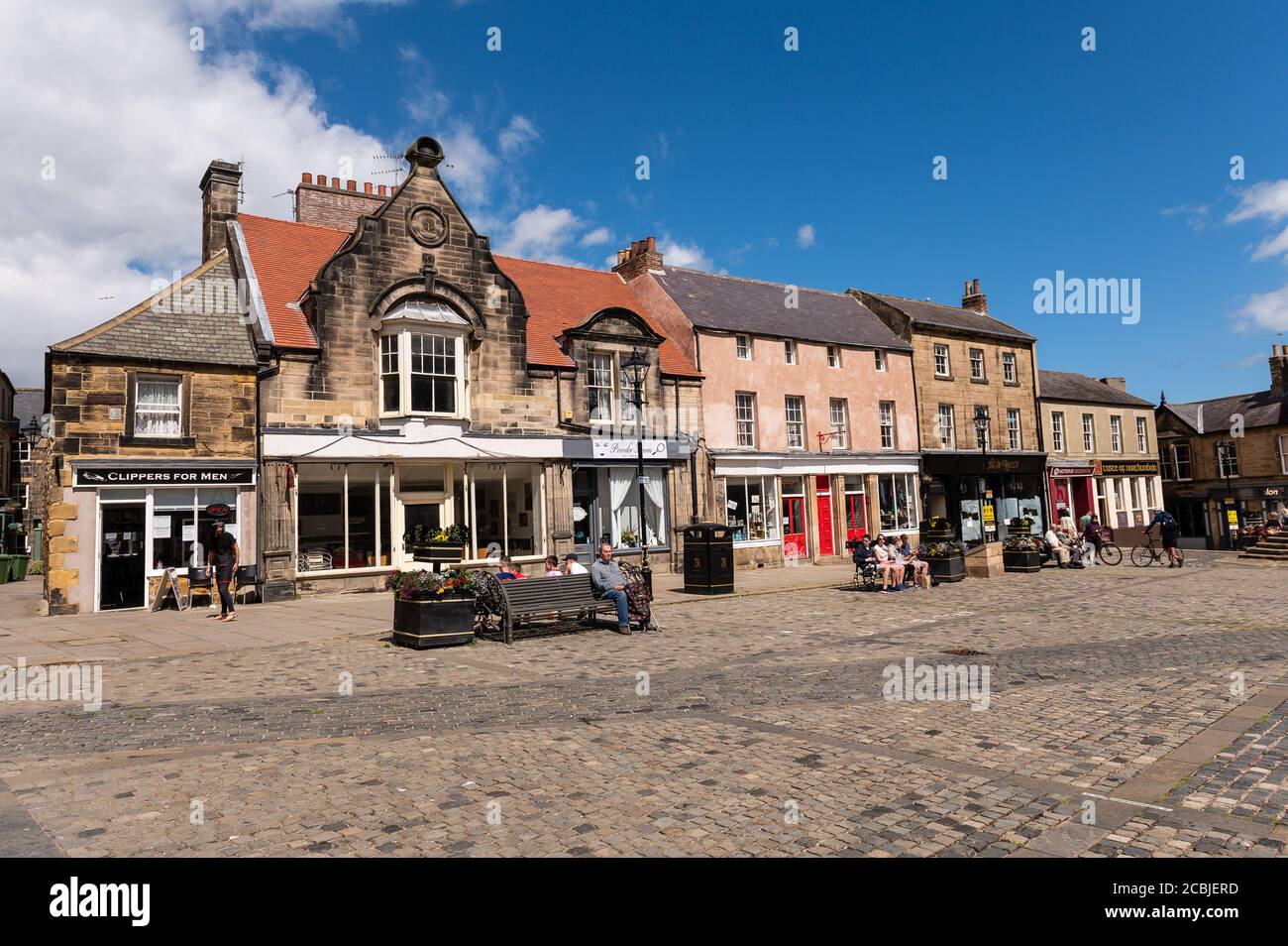 Alnwick Market Place, Alnwick, Northumberland, UK Stock Photo - Alamy