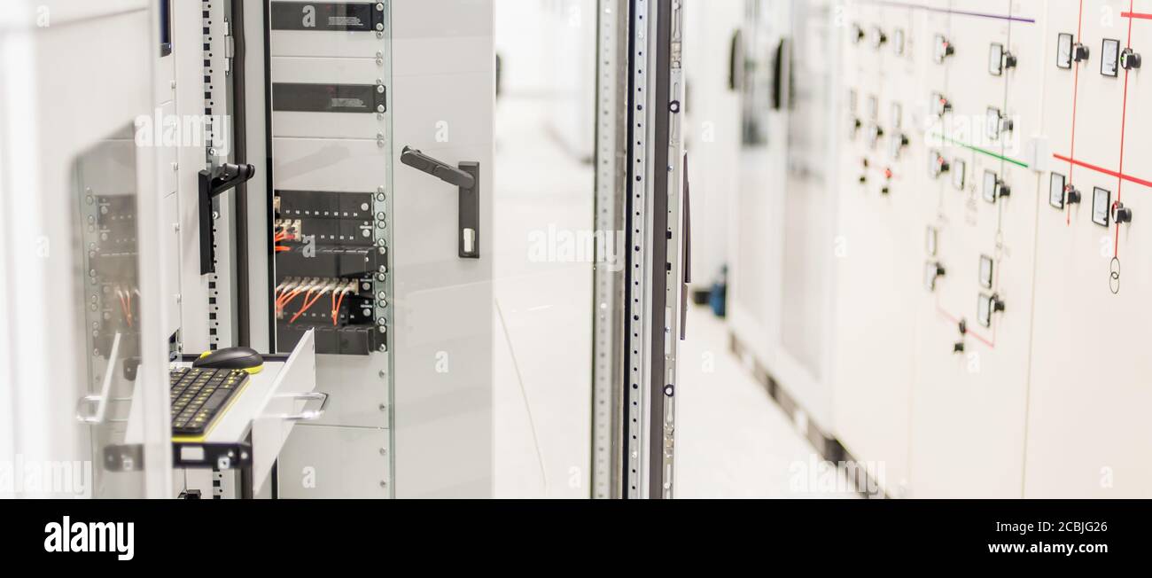 Relay protection system. Bay control unit. Medium voltage switchgear ...