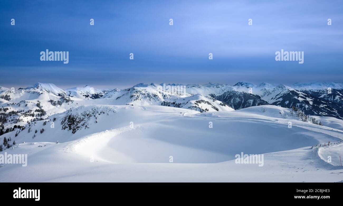 Mountaineering panoramic view hi-res stock photography and images - Alamy