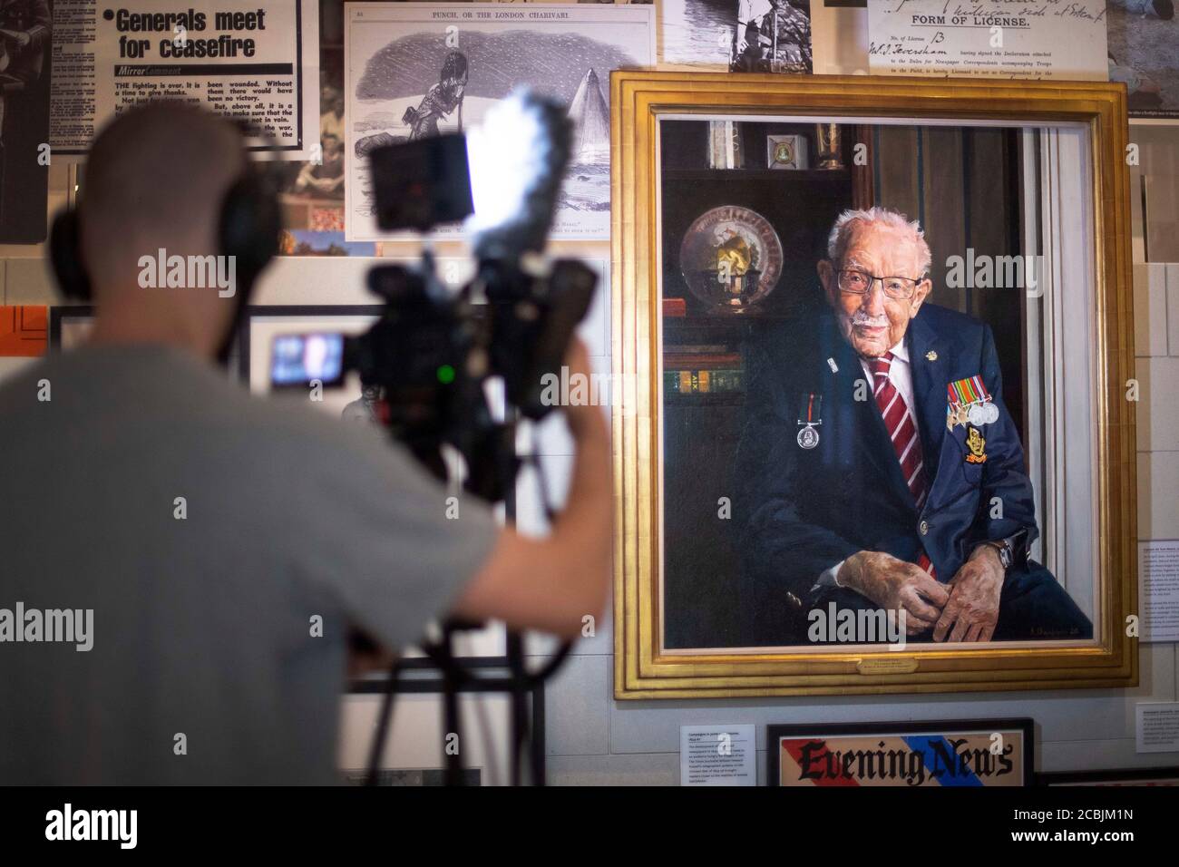 Captain tom moore portrait hi-res stock photography and images - Alamy