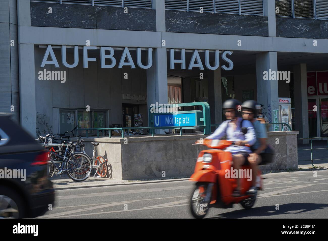 Aufbau verlag hi-res stock photography and images - Alamy