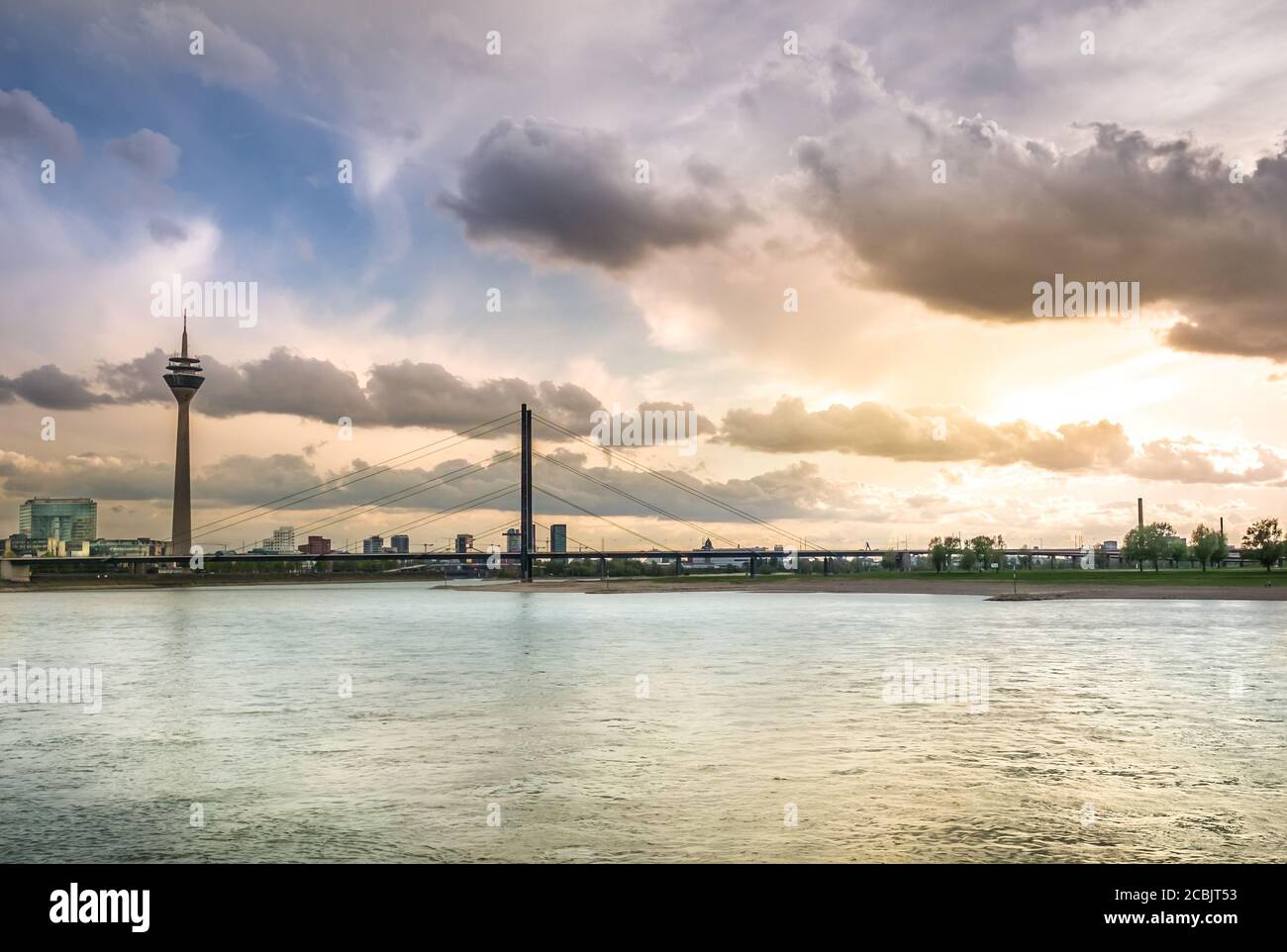 Dusseldorf düsseldorf hi-res stock photography and images - Alamy
