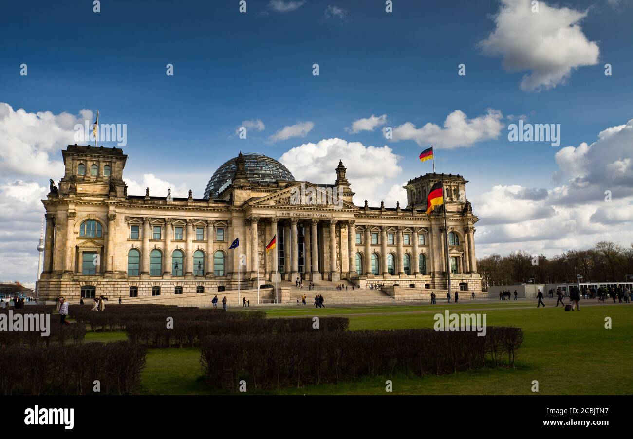 Politics reichstag hi-res stock photography and images - Alamy