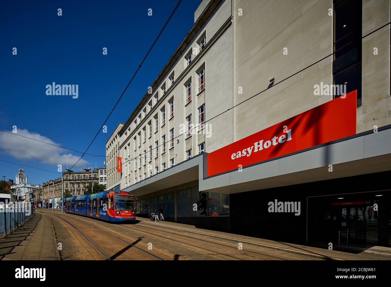 International super budget hotel Easy Hotel (easyHotel) Sheffield city ...