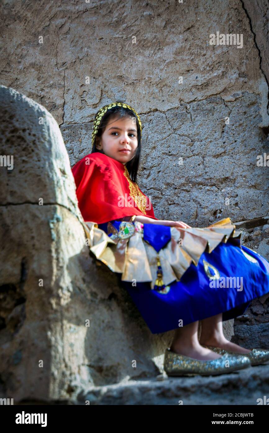Saudi arabian girl hi-res stock photography and images - Alamy