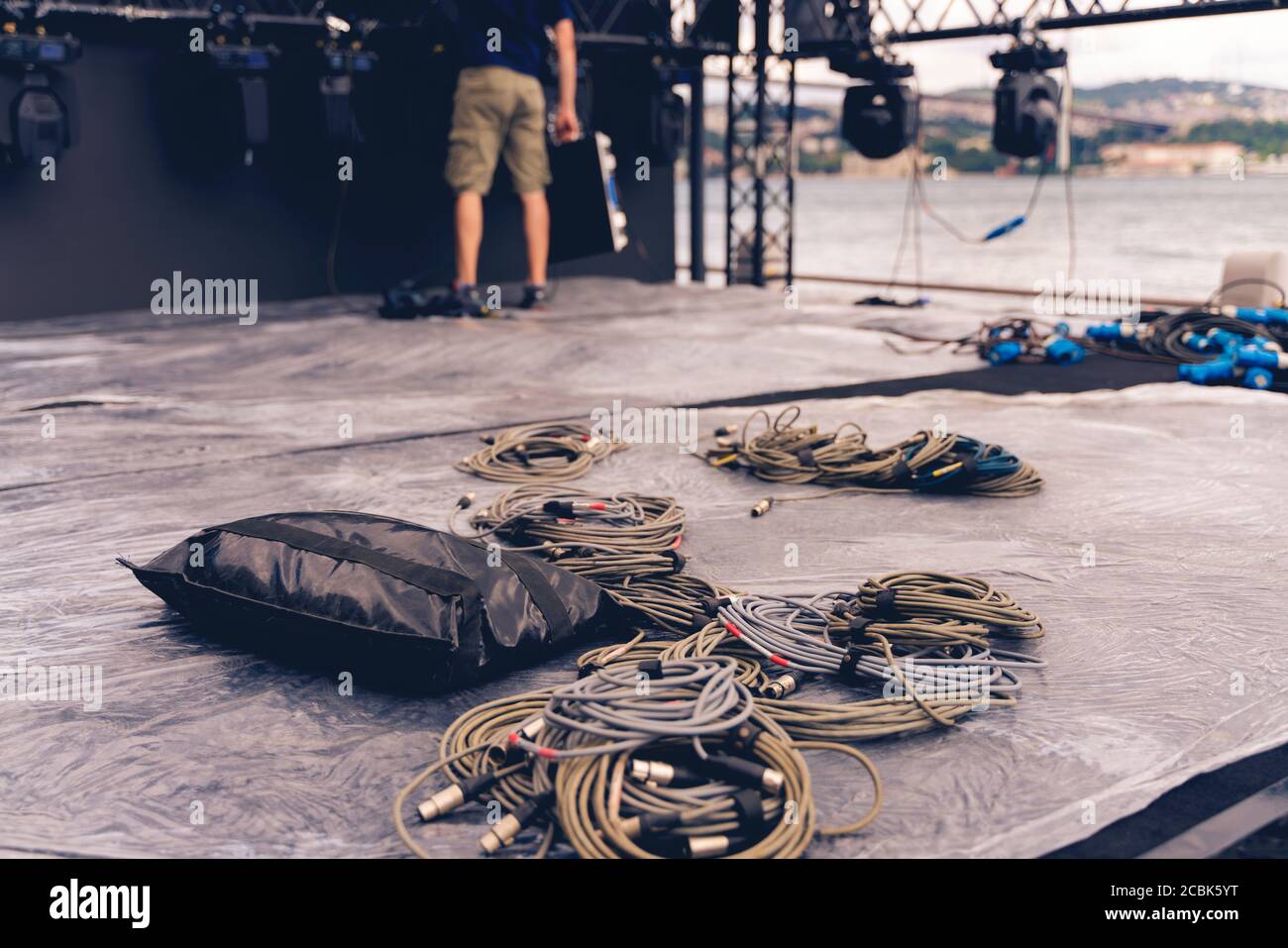 Installation of professional sound, light, video and stage equipment ...