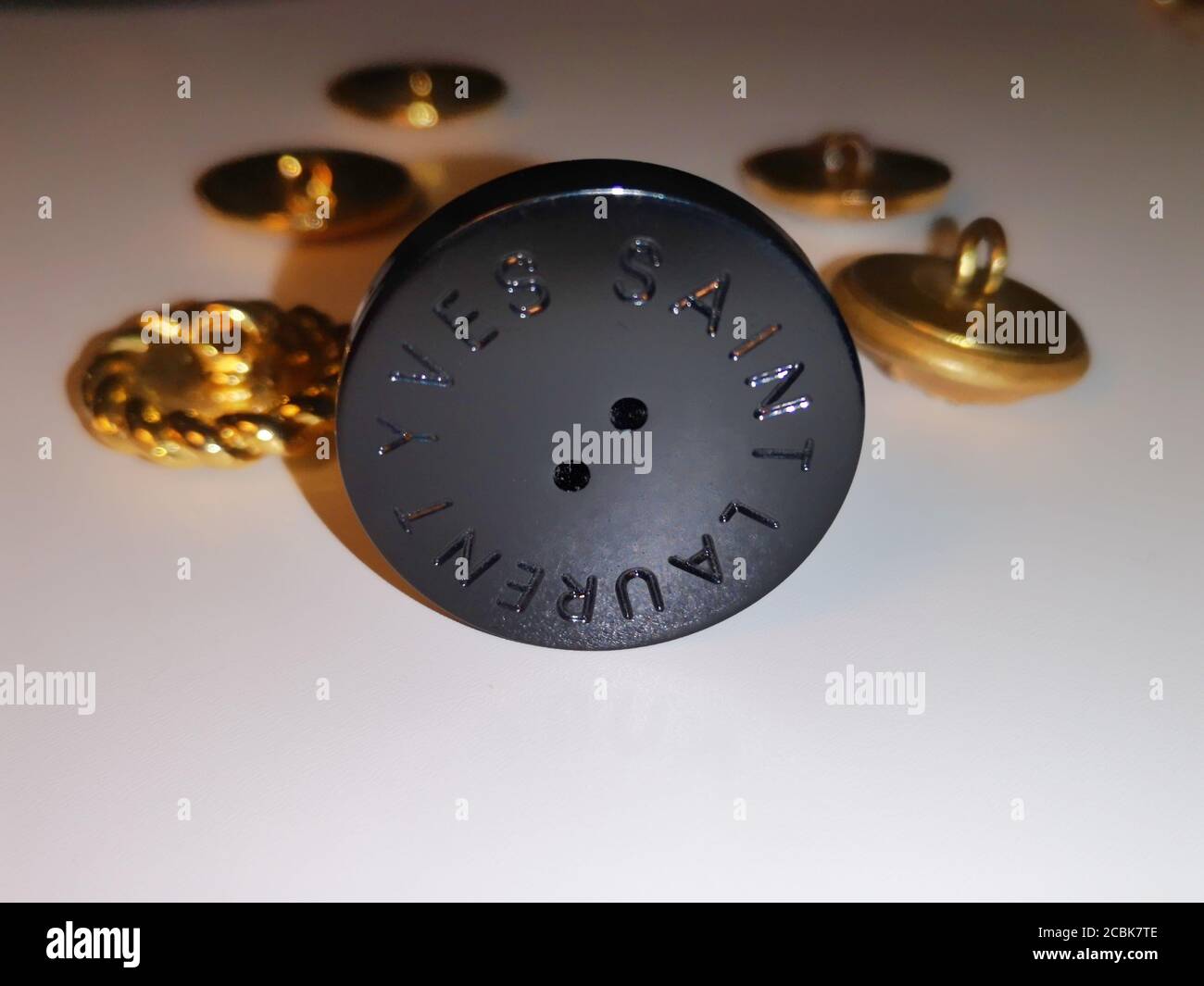 Fashion design history of the 70s and 80s buttons from Paris French ...