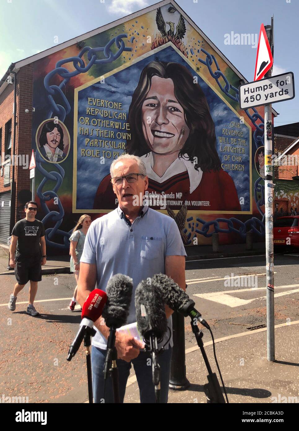 Sinn fein mla gerry kelly hi-res stock photography and images - Alamy