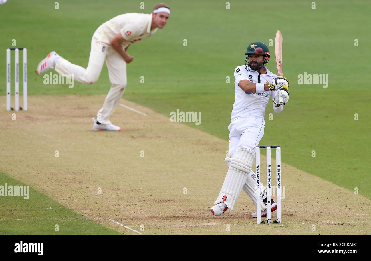 Mohammad rizwan batting hi-res stock photography and images - Alamy