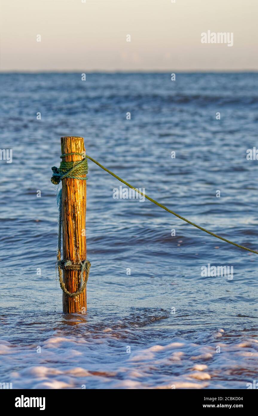 Stake nets hi-res stock photography and images - Alamy