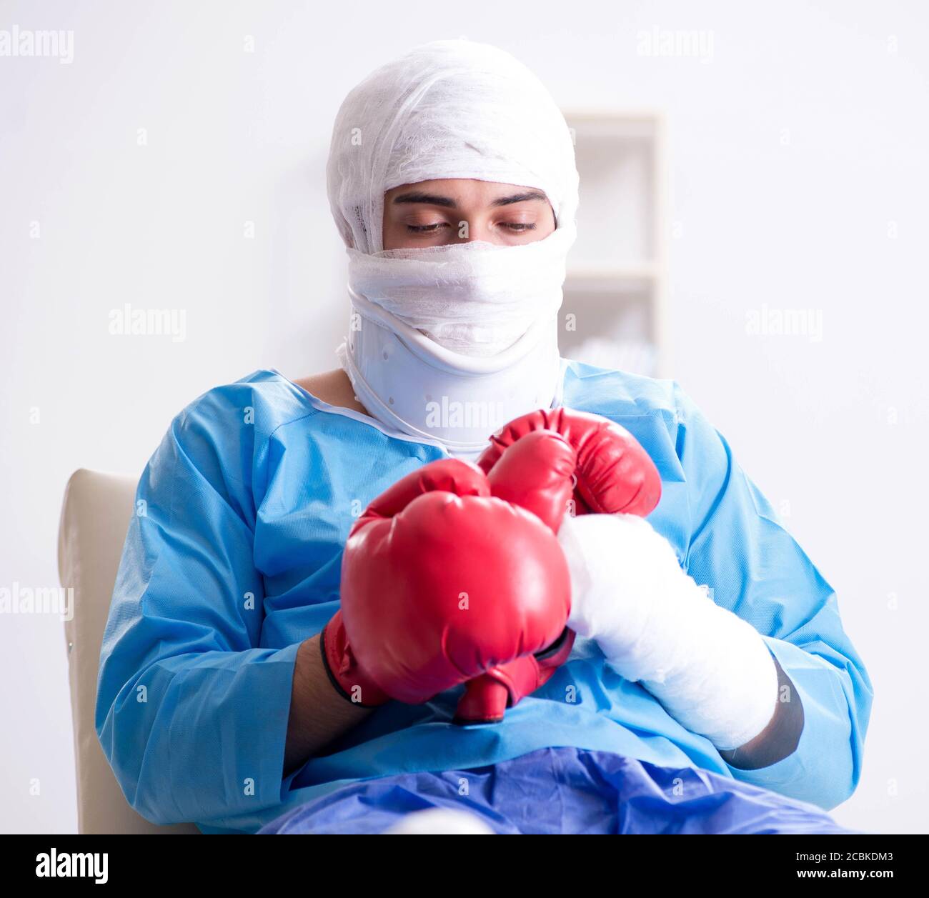 The injured boxer recovering in hospital Stock Photo - Alamy