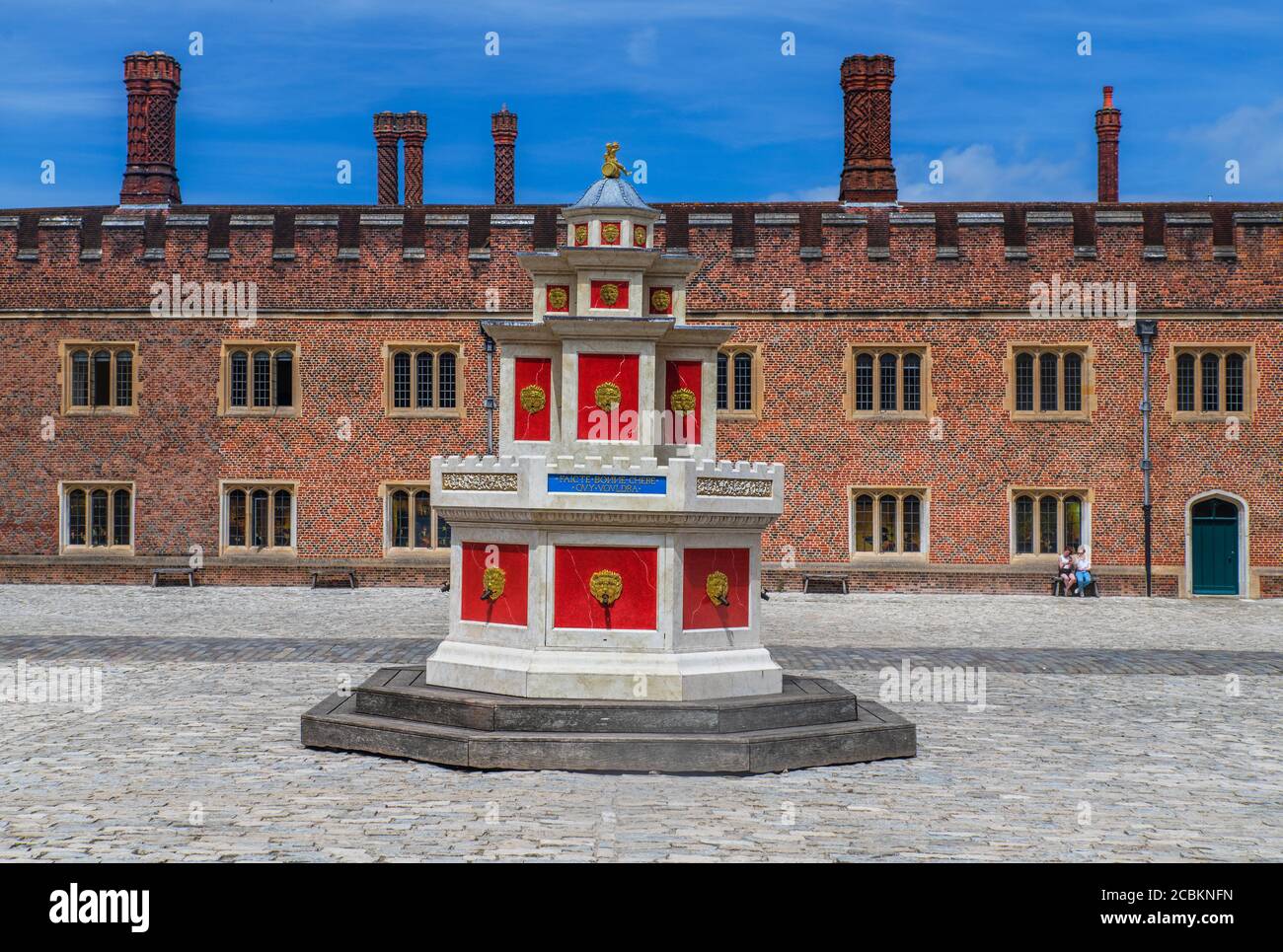 Base court hampton court palace hi-res stock photography and images - Alamy