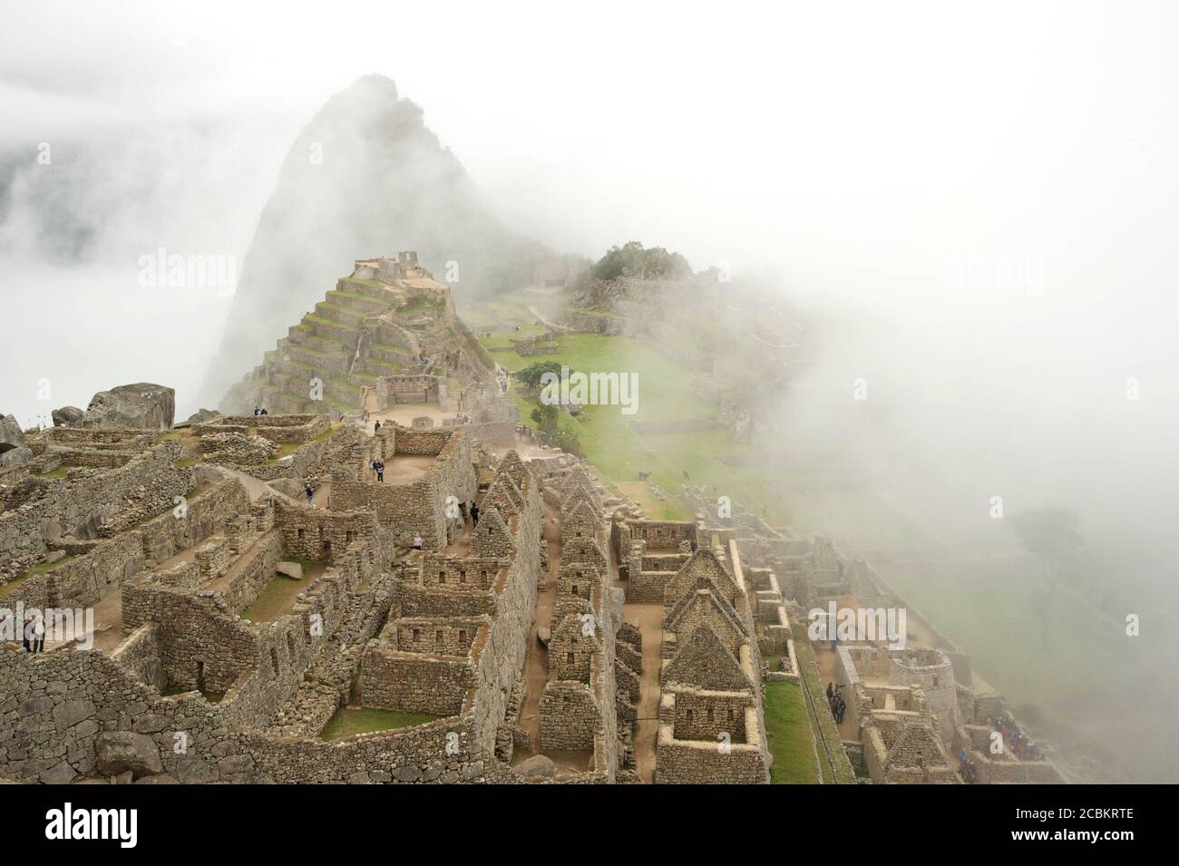 Early morning mist at Machu Pichu, Peru Stock Photo - Alamy