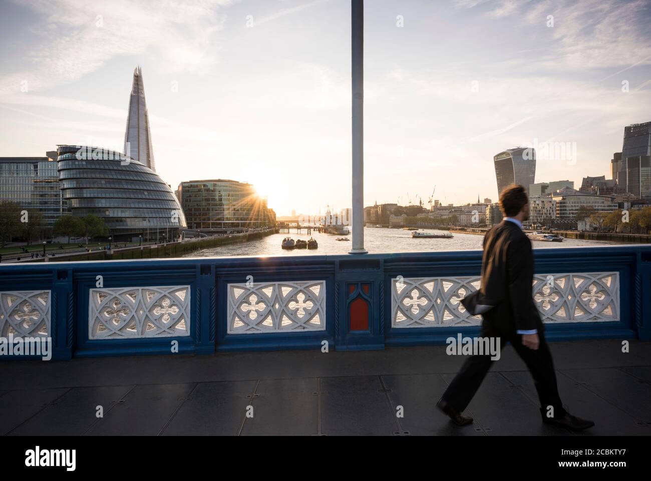 Tower bridge shard sunset hi-res stock photography and images - Alamy